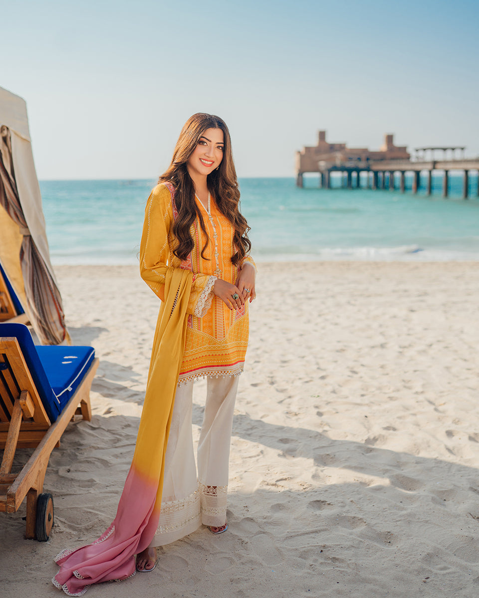 Amyra – Faiza Saqlain